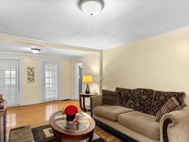 house with 3 bedroom, Randolph MA ES104719256