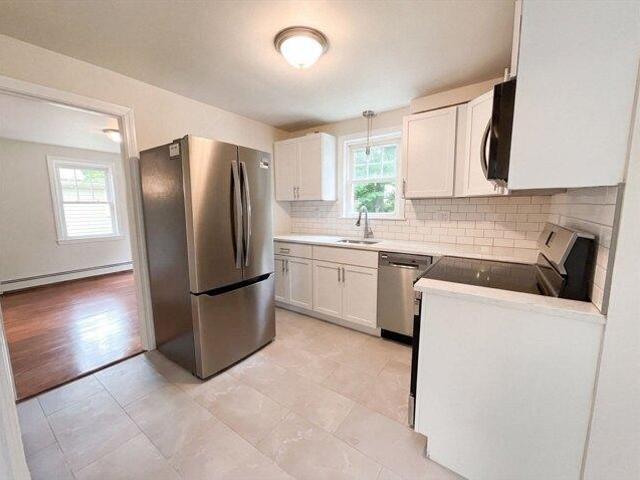 house with 3 bedroom, Randolph MA ES104850481