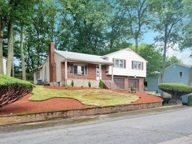house with 3 bedroom, Randolph MA ES104832064