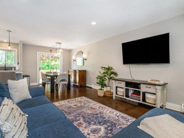 house with 3 bedroom, Randolph NJ ES103665937
