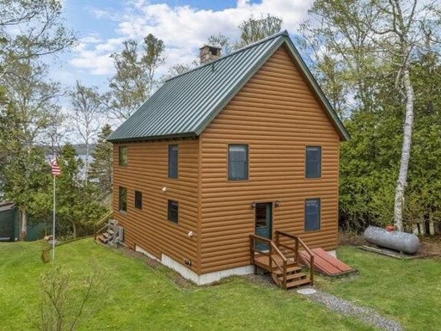 house with 3 bedroom, Rangeley ME ES104444014