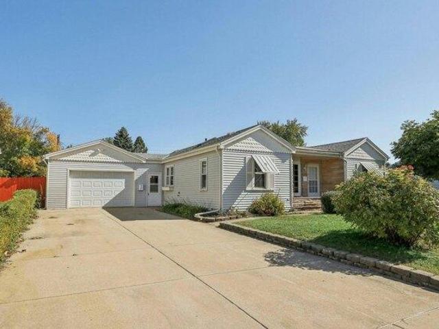 house with 3 bedroom, Racine WI DS88246977