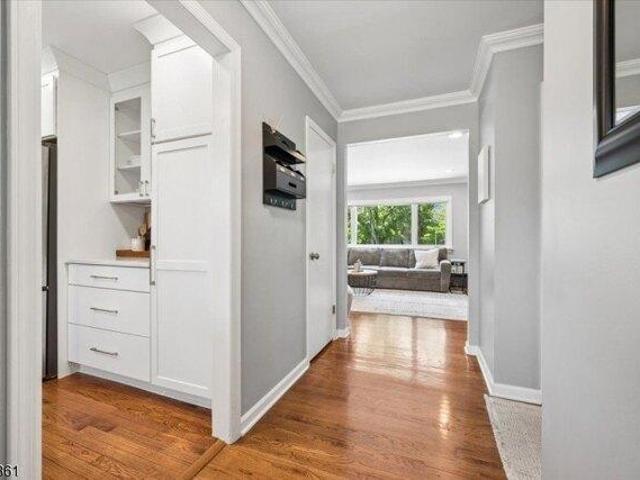 house with 3 bedroom, Raritan NJ DLS102799011