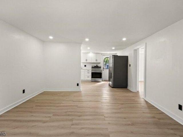 house with 3 bedroom, Raritan NJ ES105175807
