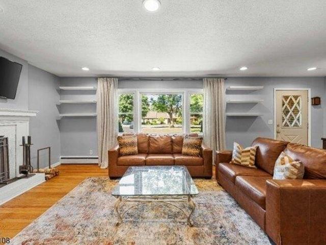 house with 3 bedroom, Raritan NJ ES105173885