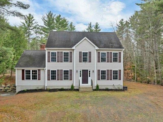 house with 3 bedroom, Raymond NH DS102211678