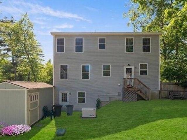 house with 3 bedroom, Raymond NH ES104114063