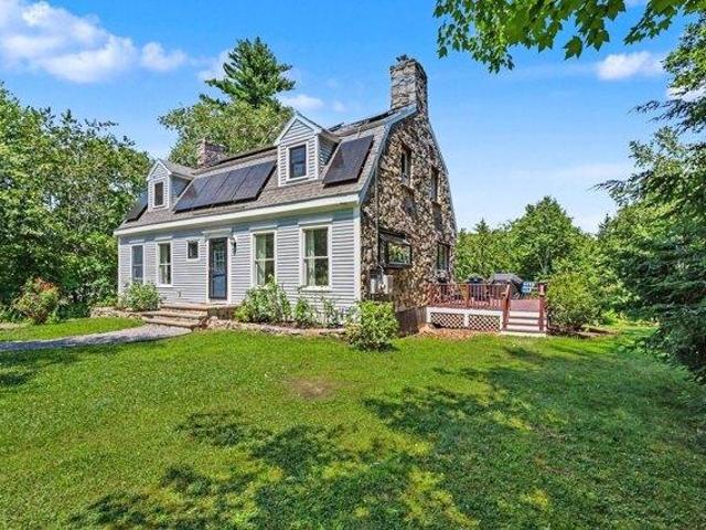 house with 3 bedroom, Raymond NH ES104789982