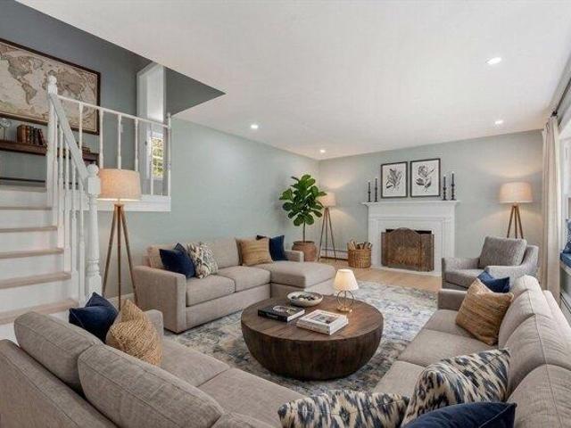 house with 3 bedroom, Raynham MA DLS103075168