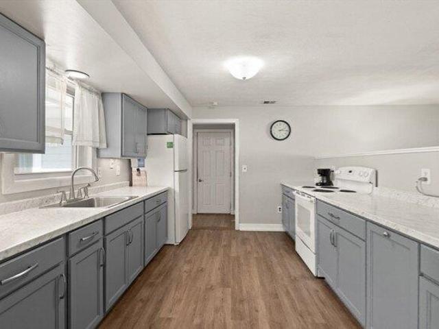 house with 3 bedroom, Raynham MA DS103496340
