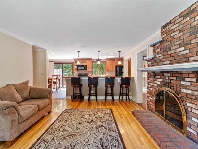 house with 3 bedroom, Raynham MA DS103885349