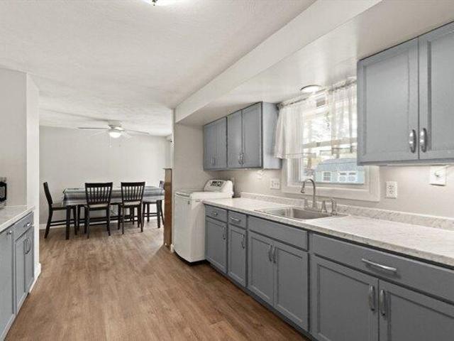 house with 3 bedroom, Raynham MA ES103496340