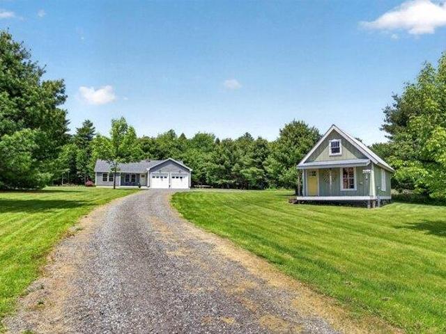 house with 3 bedroom, Readfield ME ES105106457