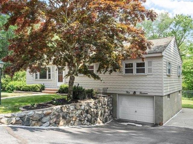 house with 3 bedroom, Reading MA DS104152961