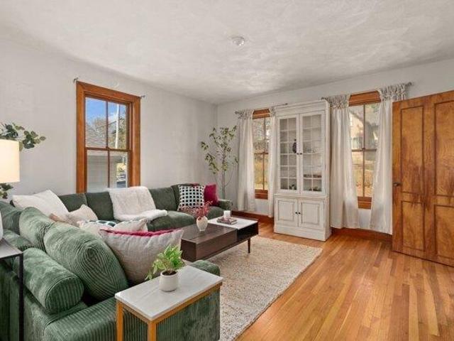house with 3 bedroom, Reading MA DS102528418