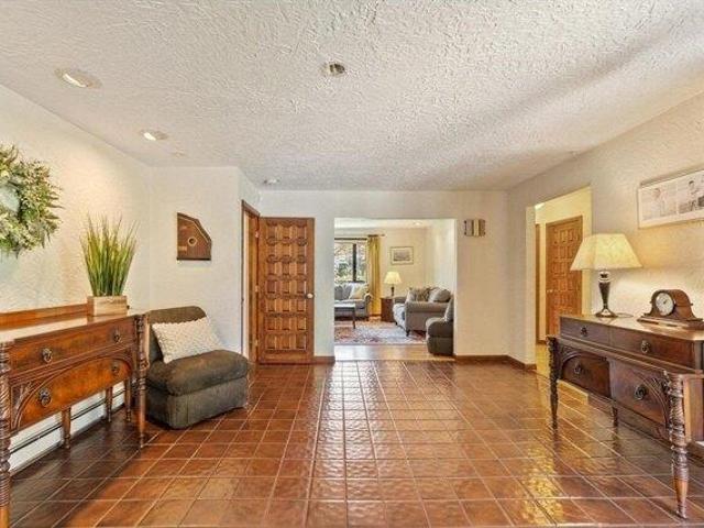 house with 3 bedroom, Reading MA DS102961949