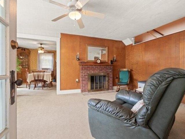 house with 3 bedroom, Reading MA ES105083092
