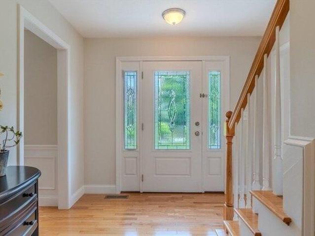 house with 3 bedroom, Reading MA ES103437315