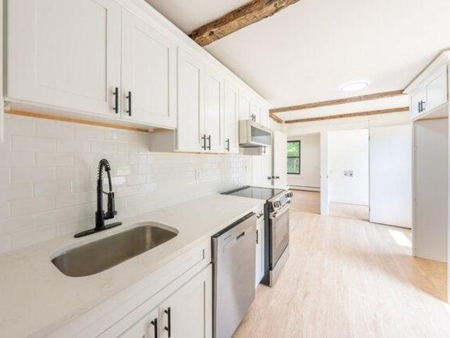 house with 3 bedroom, Redding CT DLS102347021