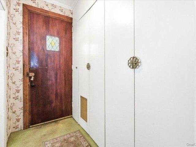 house with 3 bedroom, Rego Park NY ES103622063