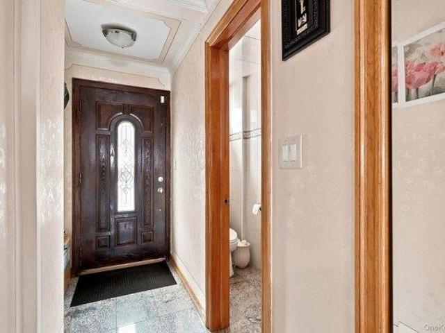house with 3 bedroom, Rego Park NY ES105203438