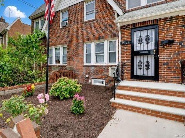 house with 3 bedroom, Rego Park NY ES105287530