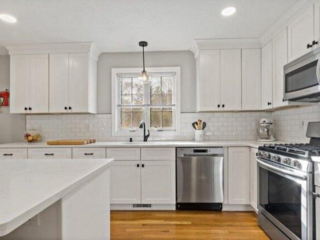 house with 3 bedroom, Rehoboth MA ES103224223
