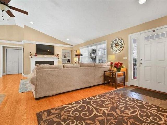 house with 3 bedroom, Rehoboth MA ES104148616