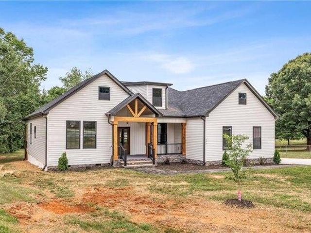 house with 3 bedroom, Reidsville NC DS103601856