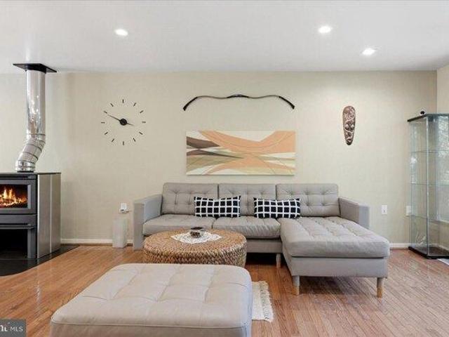 house with 3 bedroom, Reston VA ES103626781