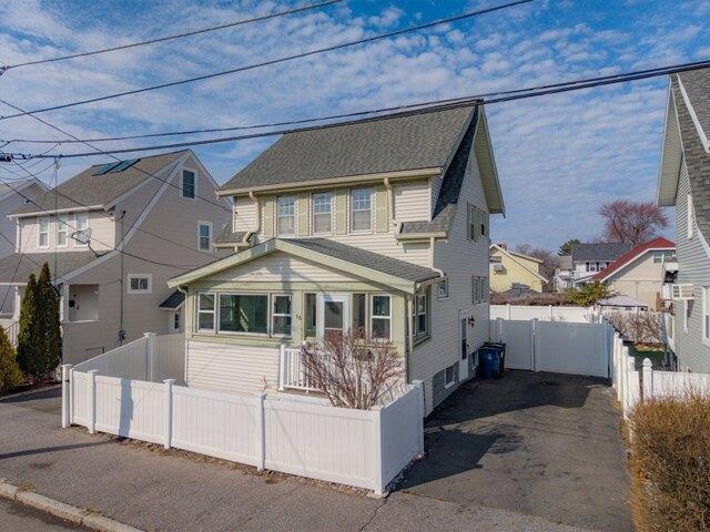 house with 3 bedroom, Revere MA DLS102479599