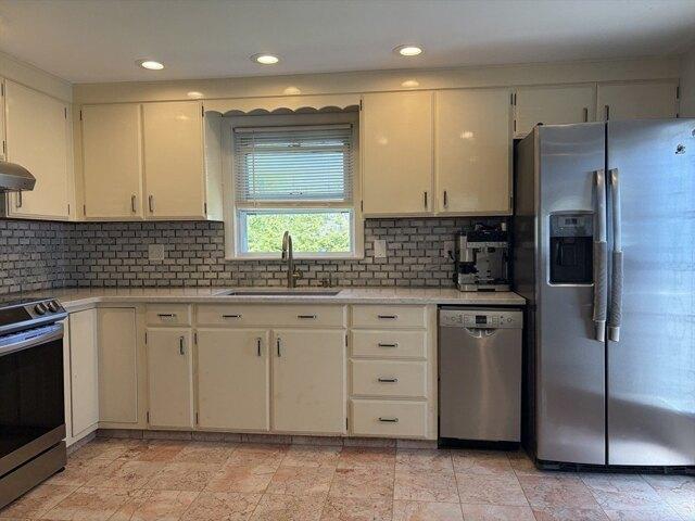 house with 3 bedroom, Revere MA DS102822708