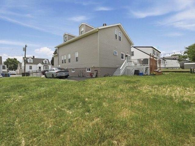 house with 3 bedroom, Revere MA DS103664092
