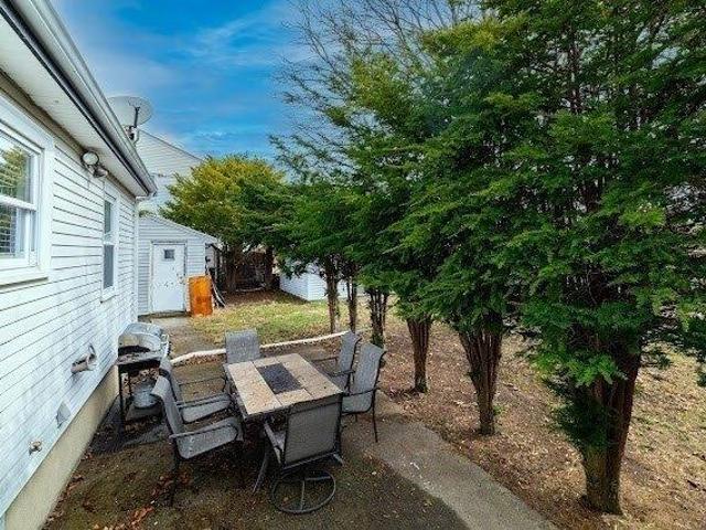 house with 3 bedroom, Revere MA ES102828438