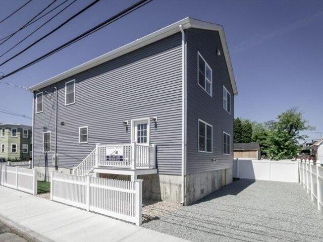 house with 3 bedroom, Revere MA ES103100827