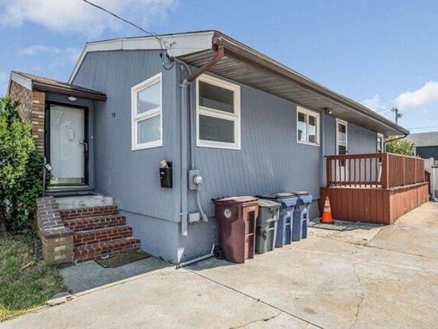 house with 3 bedroom, Revere MA ES104411360