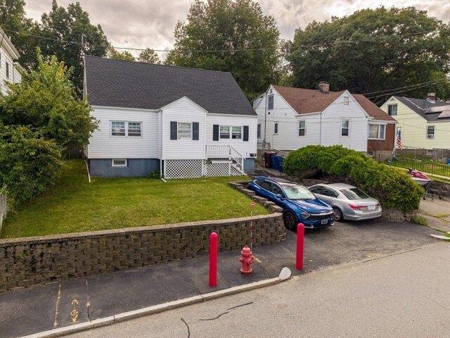 house with 3 bedroom, Revere MA ES105082575