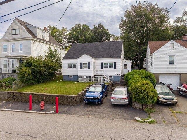 house with 3 bedroom, Revere MA ES105239180
