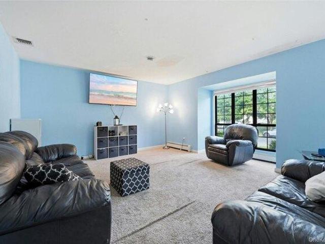 house with 3 bedroom, Ridge NY ES104902081