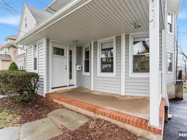 house with 3 bedroom, Ridgefield Park NJ DS102254663