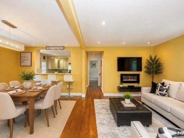 house with 3 bedroom, Ridgefield Park NJ ES105140523