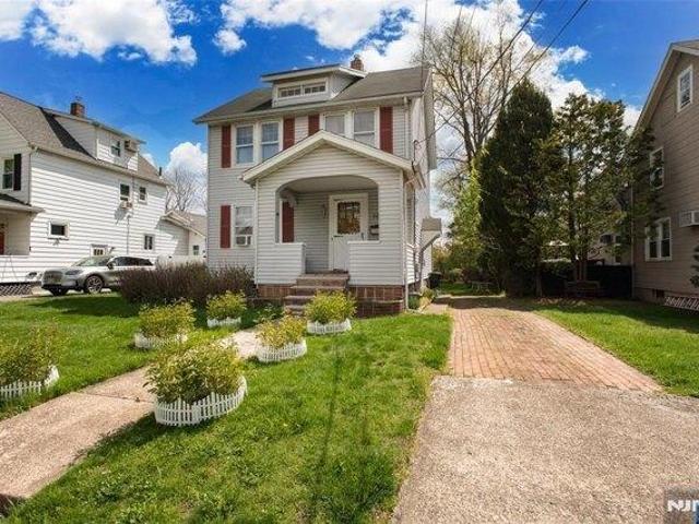 house with 3 bedroom, River Edge NJ DS102216346