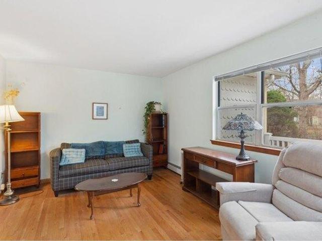 house with 3 bedroom, Riverhead NY ES88364444