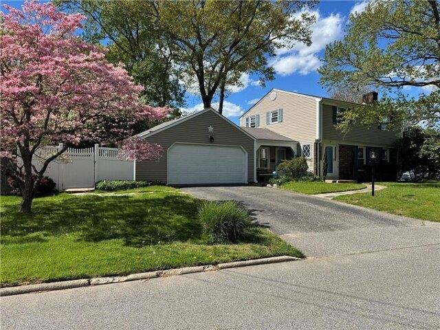 house with 3 bedroom, Riverside RI DLS102959308