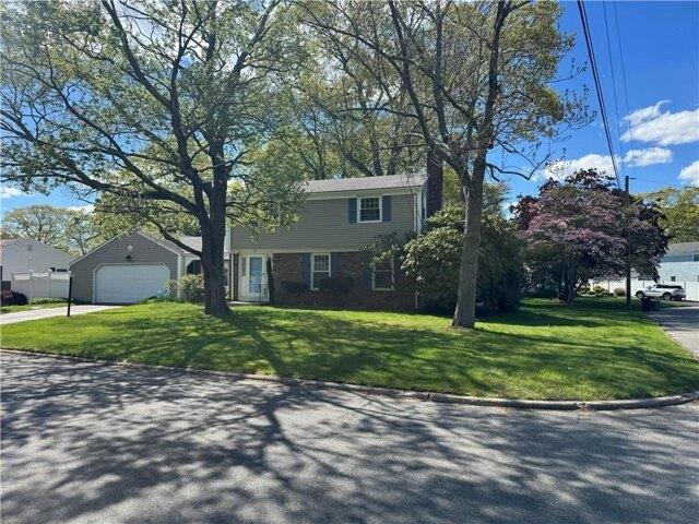 house with 3 bedroom, Riverside RI ES103495930