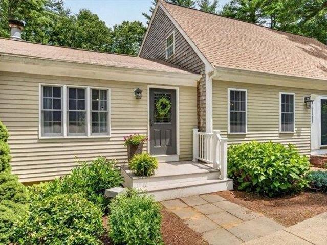 house with 3 bedroom, Rochester MA DS104444817