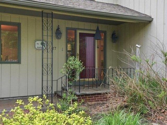 house with 3 bedroom, Rochester MA ES104116658