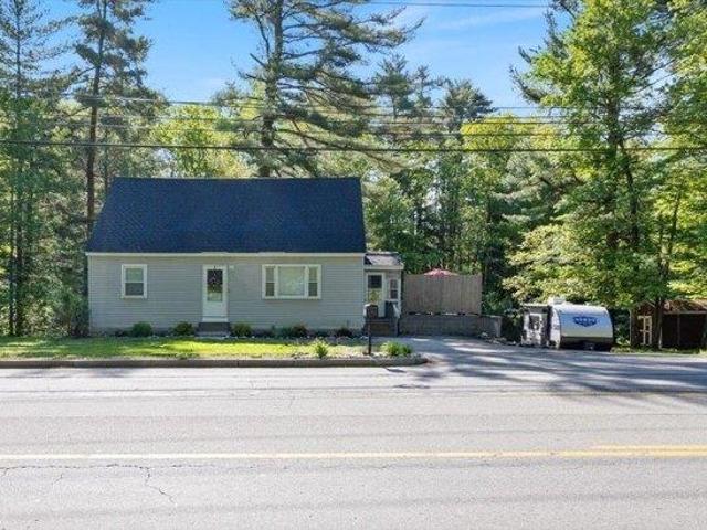 house with 3 bedroom, Rochester NH DLS102827192