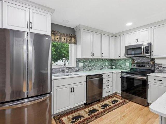 house with 3 bedroom, Rochester NH DS103969920