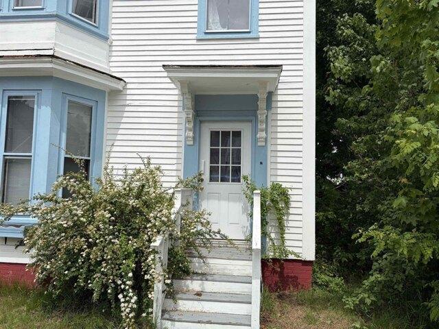 house with 3 bedroom, Rochester NH DS103101566